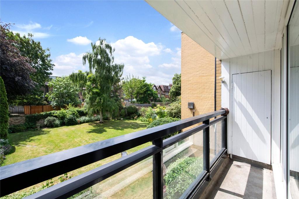Queen's Ride, Barnes, London 2 bed flat - £1,900 pcm (£438 pw)