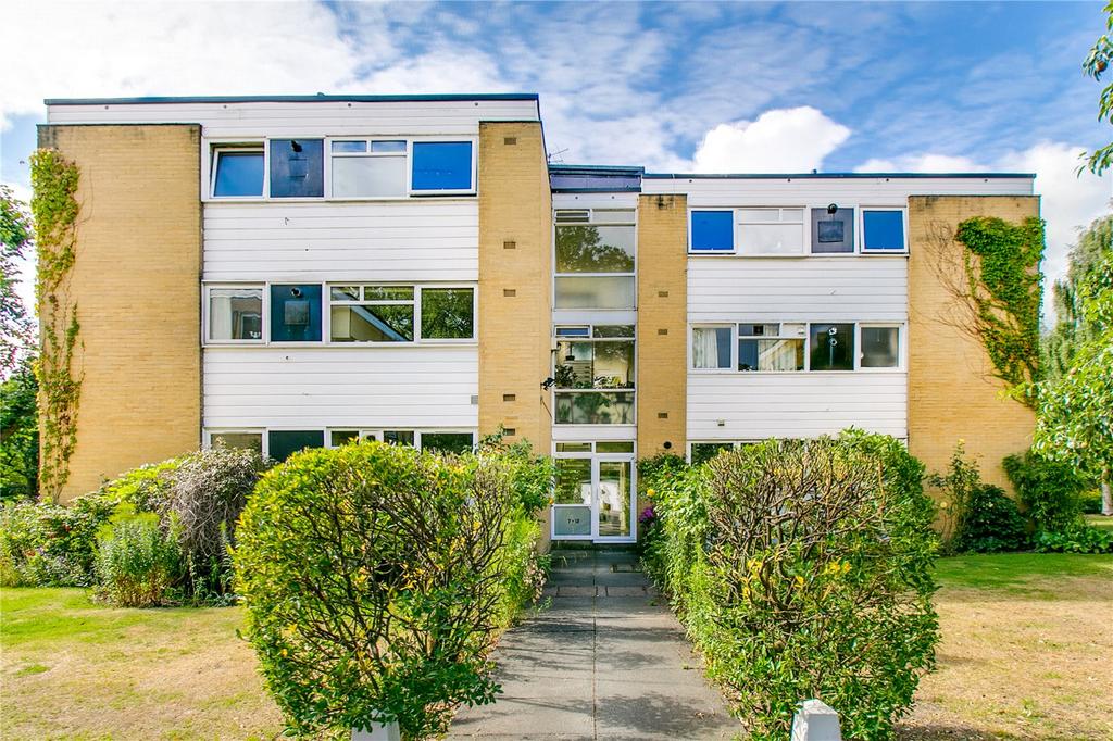 Queen's Ride, Barnes, London 2 bed flat - £1,900 pcm (£438 pw)