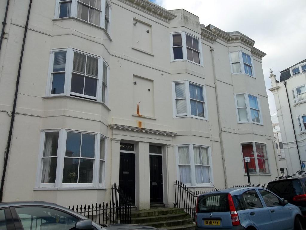 Brighton BN1 1 bed flat - £975 pcm (£225 pw)