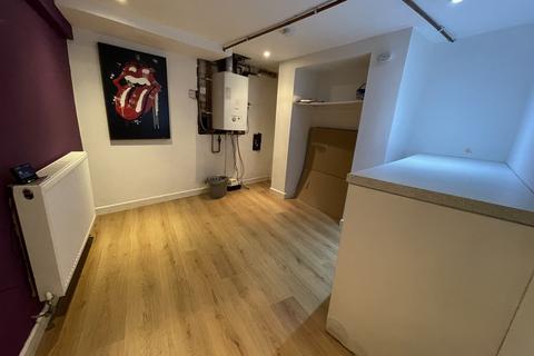 Houses to rent in Stockport | OnTheMarket
