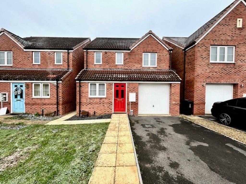 Biddestone Avenue, Swindon SN3 3 bed detached house - £1,400 pcm (£323 pw)