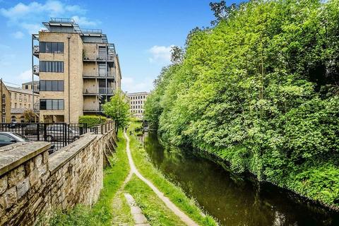 Houses to rent in Huddersfield | OnTheMarket