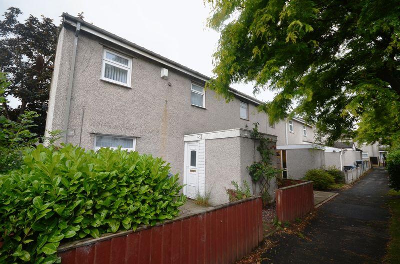 The Glen, Palacefields, Runcorn 3 bed townhouse - £70,000