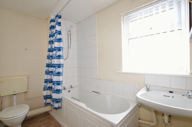 The Glen, Palacefields, Runcorn 3 bed townhouse - £70,000
