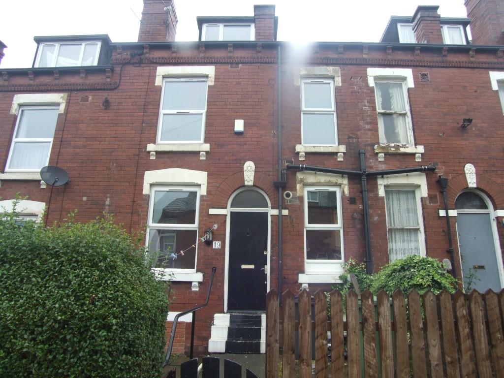 Banstead Street West, Leeds LS8 2 bed terraced house - £800 pcm (£185 pw)