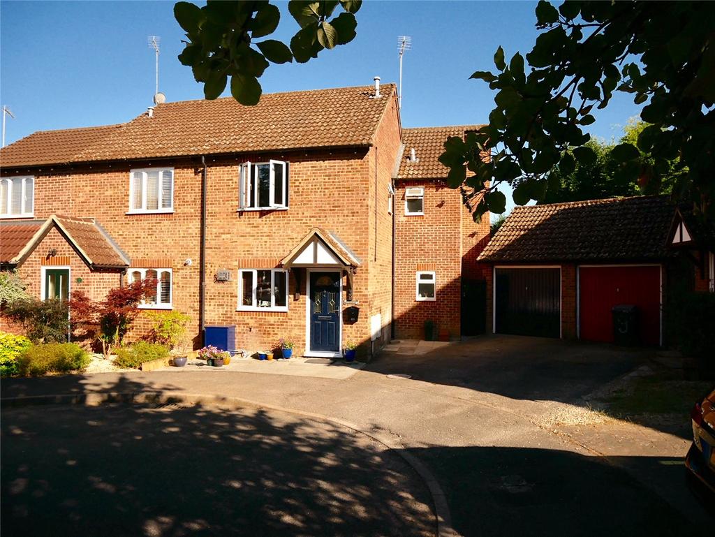 Shalbourne Close, Hungerford... 3 bed semi-detached house for sale - £ ...