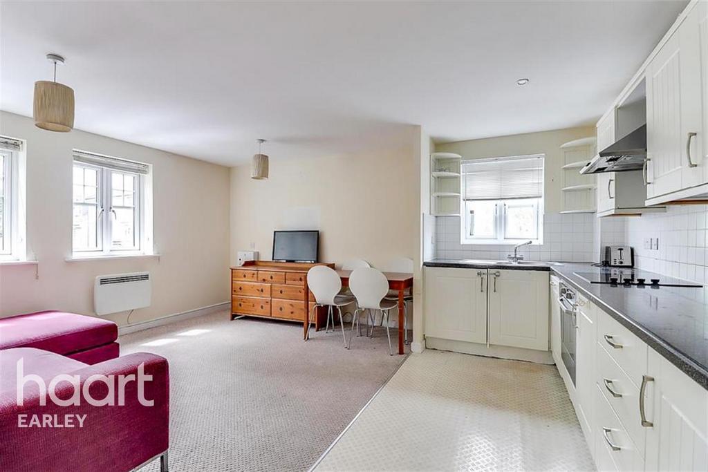 Shinfield Park, Reading, RG2 9FT 2 bed flat - £1,150 pcm (£265 pw)
