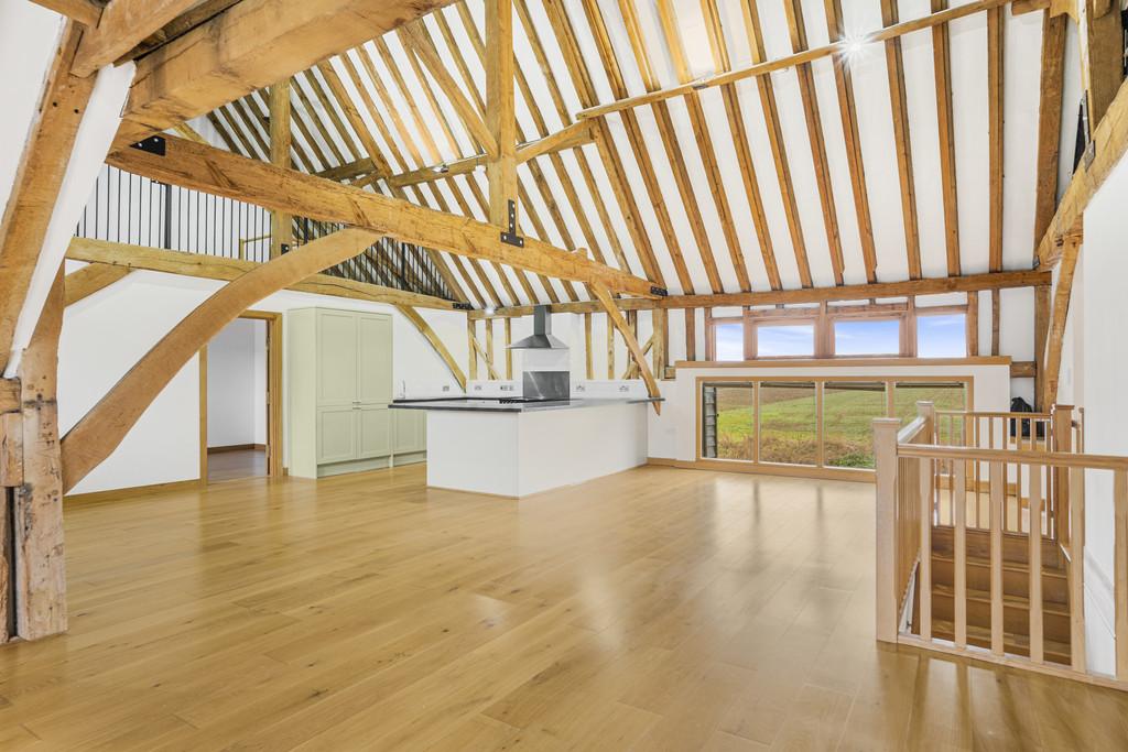 High Laver Hall, Ongar CM5 3 bed apartment to rent - £2,200 pcm (£508 pw)