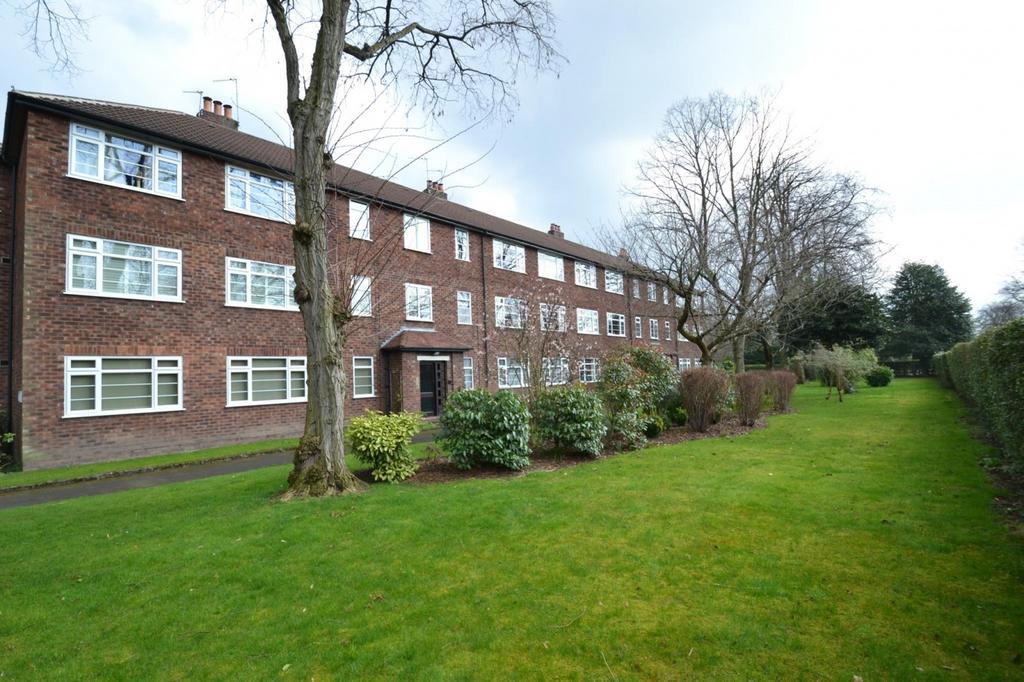 Northenden Road, Sale 2 bed apartment to rent - £1,300 pcm (£300 pw)