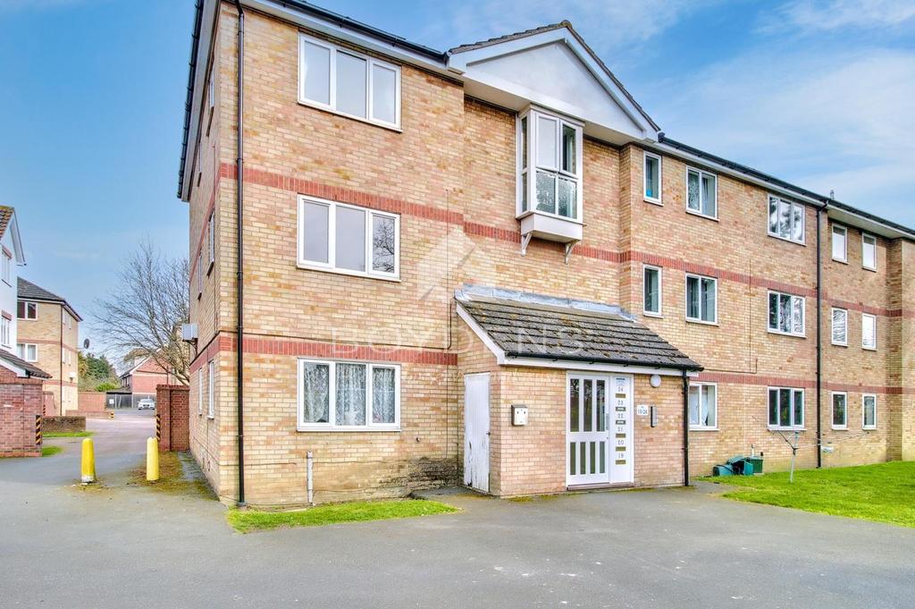 The Rookeries, Colchester CO6 2 bed flat to rent - £895 pcm (£207 pw)