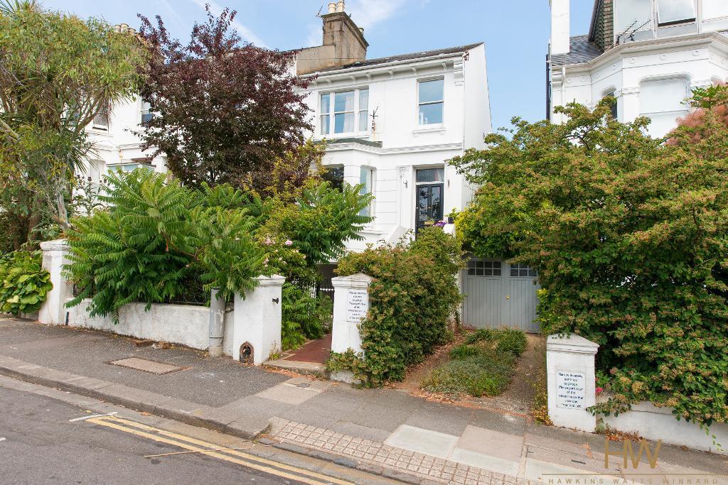 Clermont Road, Brighton, East Sussex... 1 bed apartment - £1,300 pcm (£ ...
