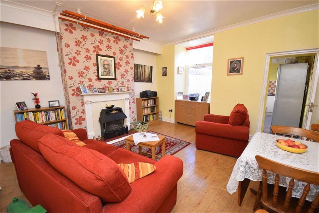 Princess Street, Colne, Lancashire 3 bed terraced house - £74,950