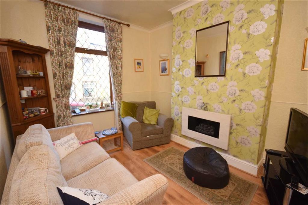 Princess Street, Colne, Lancashire 3 bed terraced house - £74,950