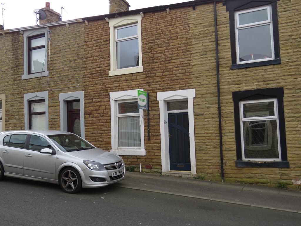 Spring Street, Accrington, 2 bed house - £500 pcm (£115 pw)