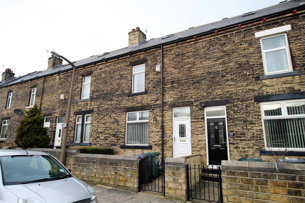 St. Hildas Terrace, Thornbury, Bradford 3 bed terraced house - £77,000