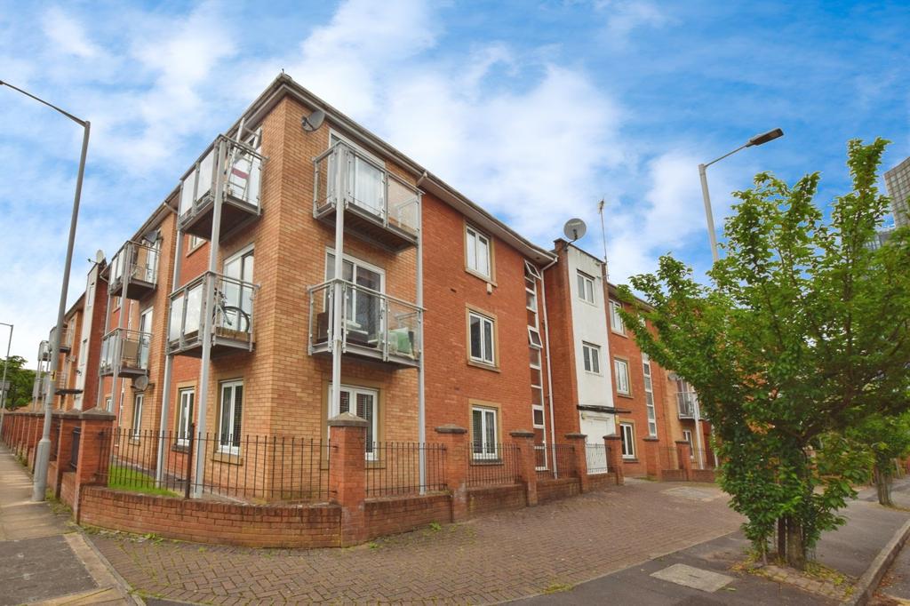 Colin Murphy Road, Hulme, Manchester, M15 2 bed flat to rent - £1,050 ...