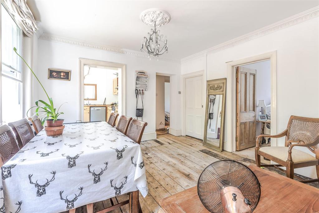 Hill Rise, Richmond 2 bed flat - £535,000