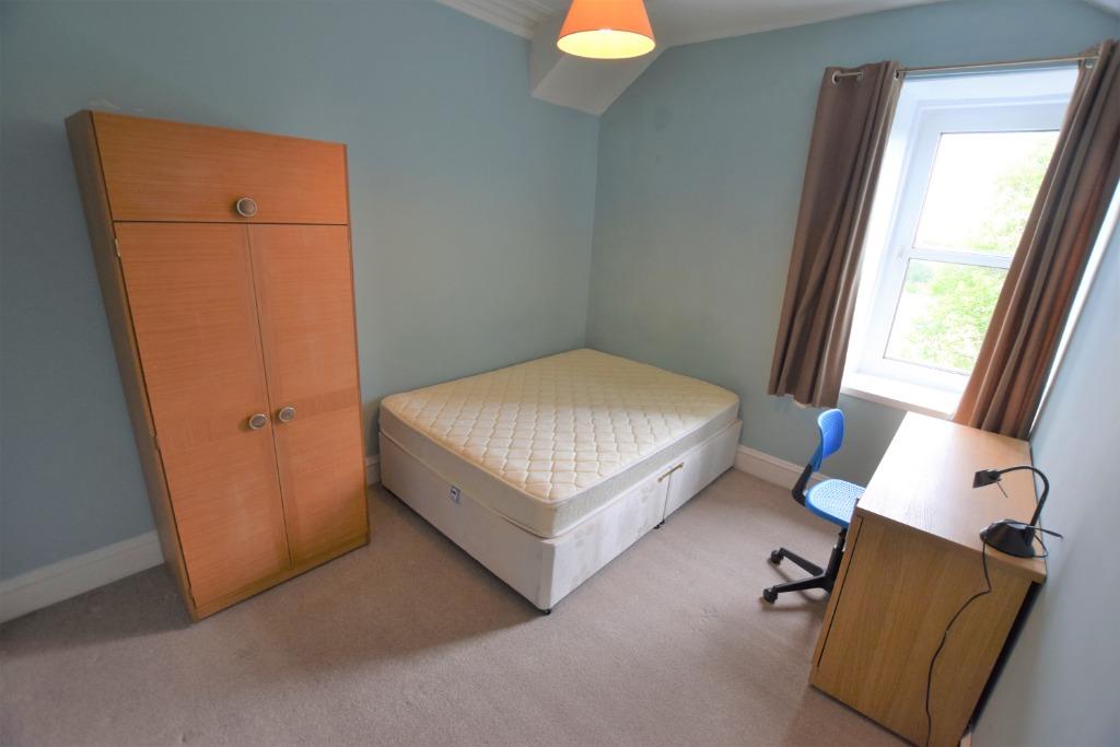 Great Northern Road, Aberdeen, AB24 3PT 3 bed flat to rent - £600 pcm ...