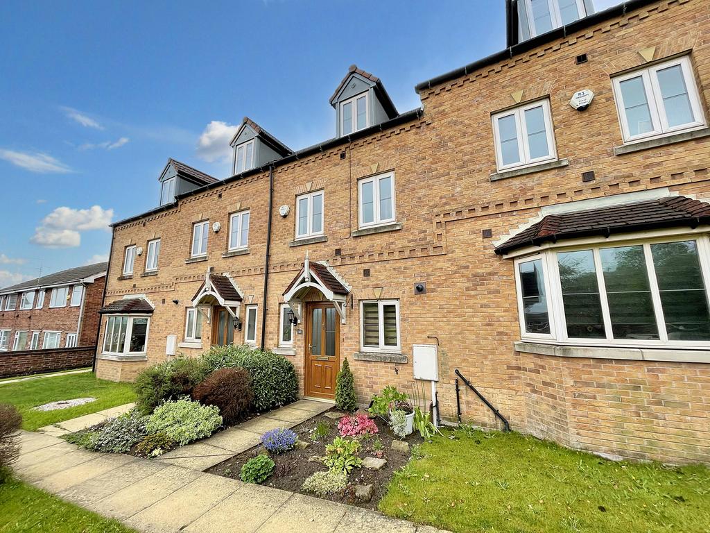 Progress Drive, Bramley, Rotherham S66 3 bed townhouse - £950 pcm (£219 pw)