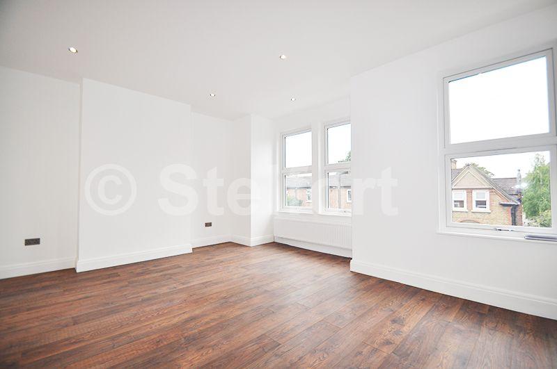 Sellincourt Road, SW17 4 bed maisonette for sale - £700,000
