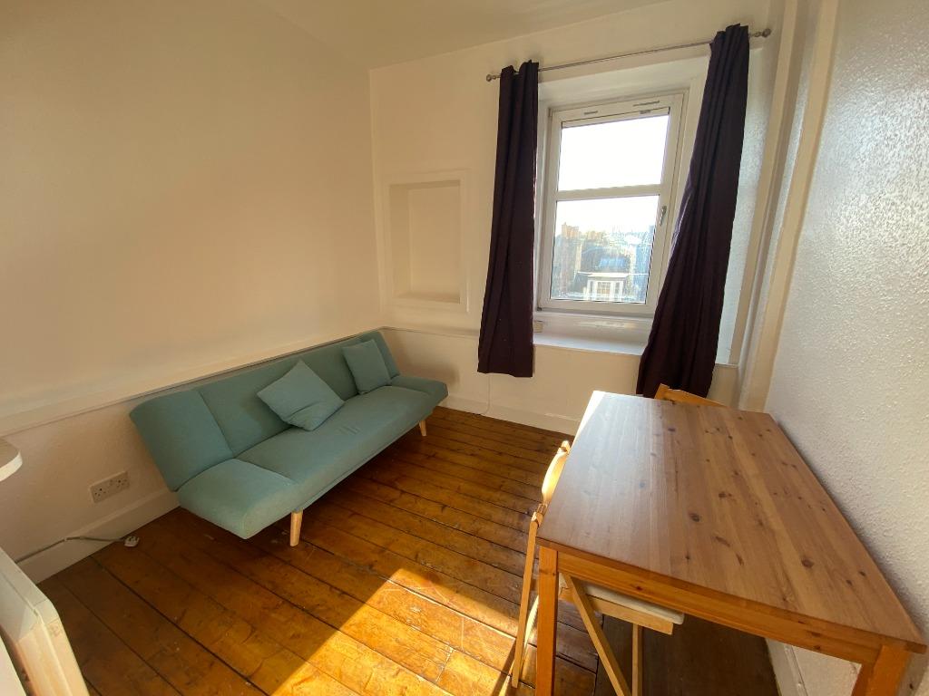 Lochrin Buildings, Tollcross... 2 bed flat - £1,550 pcm (£358 pw)