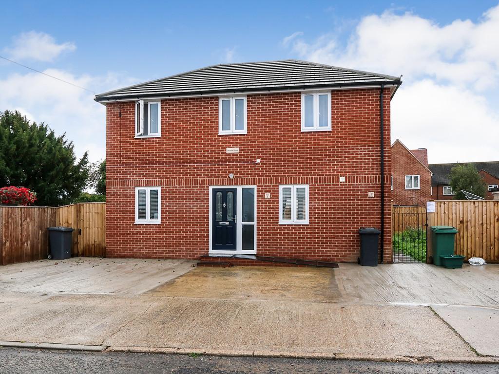 Moniton House, Basingstoke RG22 2 bed apartment - £1,150 pcm (£265 pw)