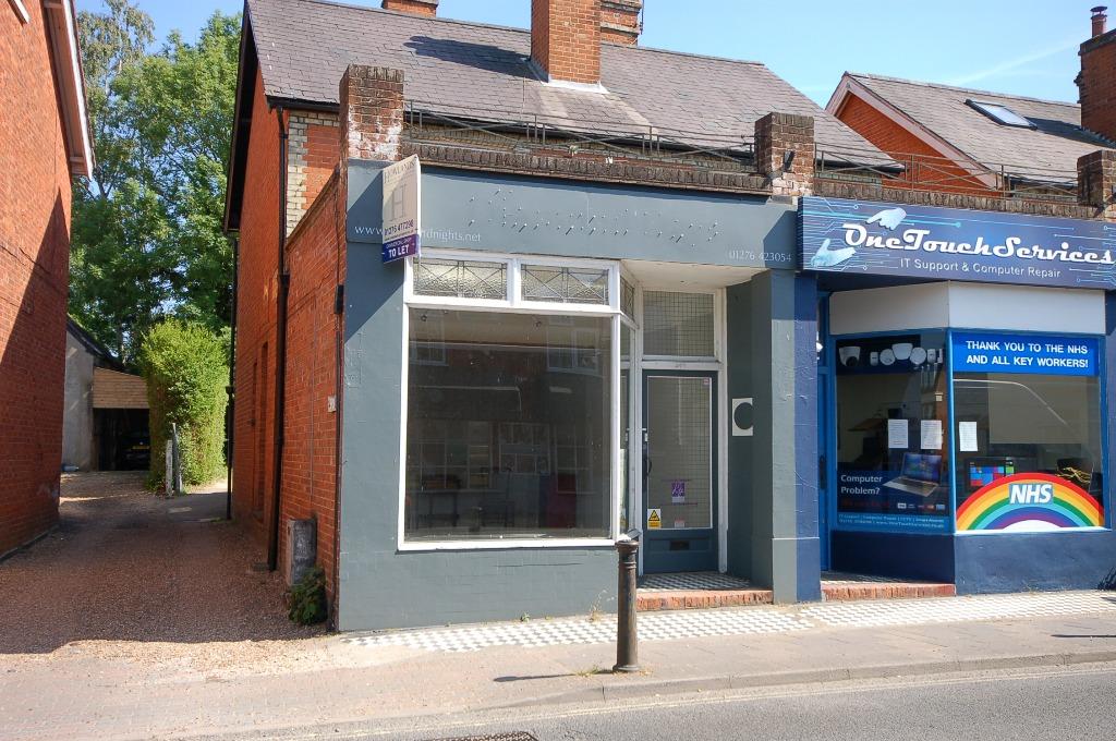 High Street, Bagshot Retail property (high street) - £1,042 pcm (£240 pw)