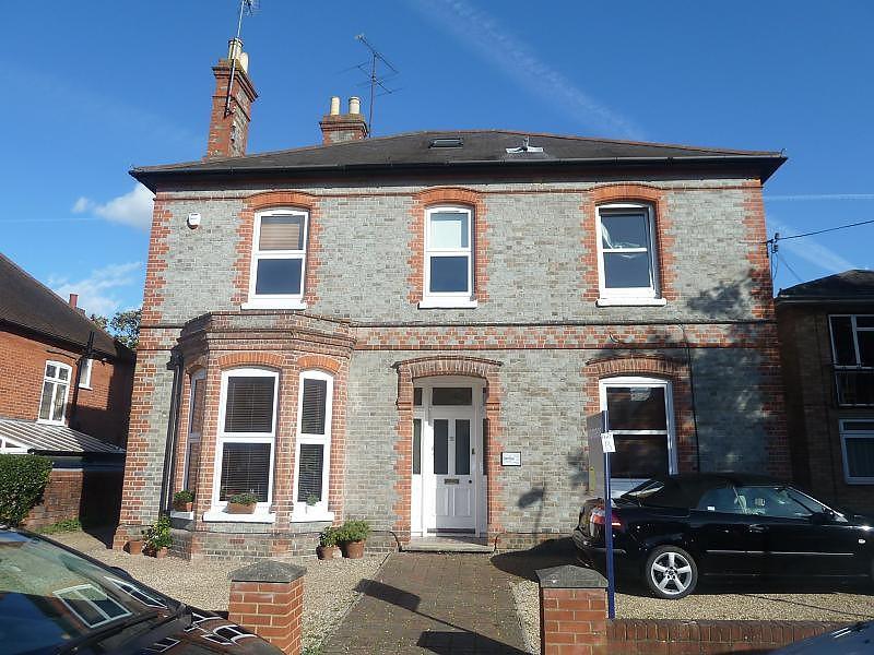 Hamilton Road, Reading, RG1 1 bed apartment - £950 pcm (£219 pw)