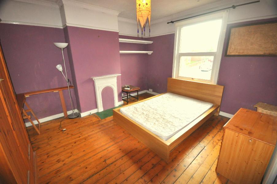 Harold Road, Hyde Park, Leeds LS6 1PR 2 bed terraced house - £950 pcm ...