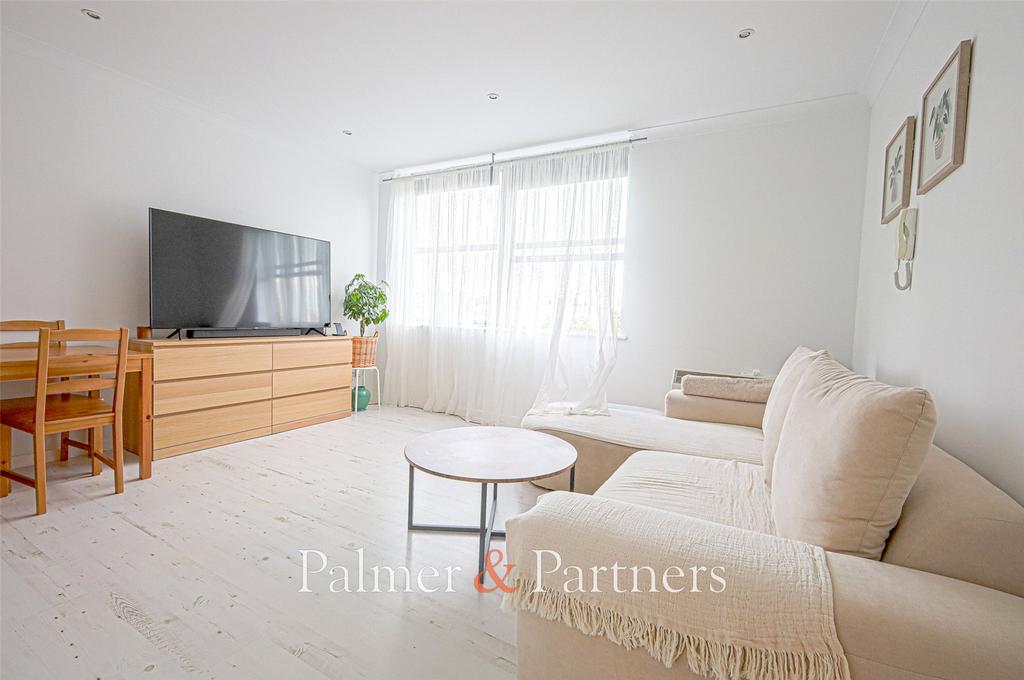 Stuart House, St Peter Street... 2 bed apartment to rent - £1,000 pcm ...