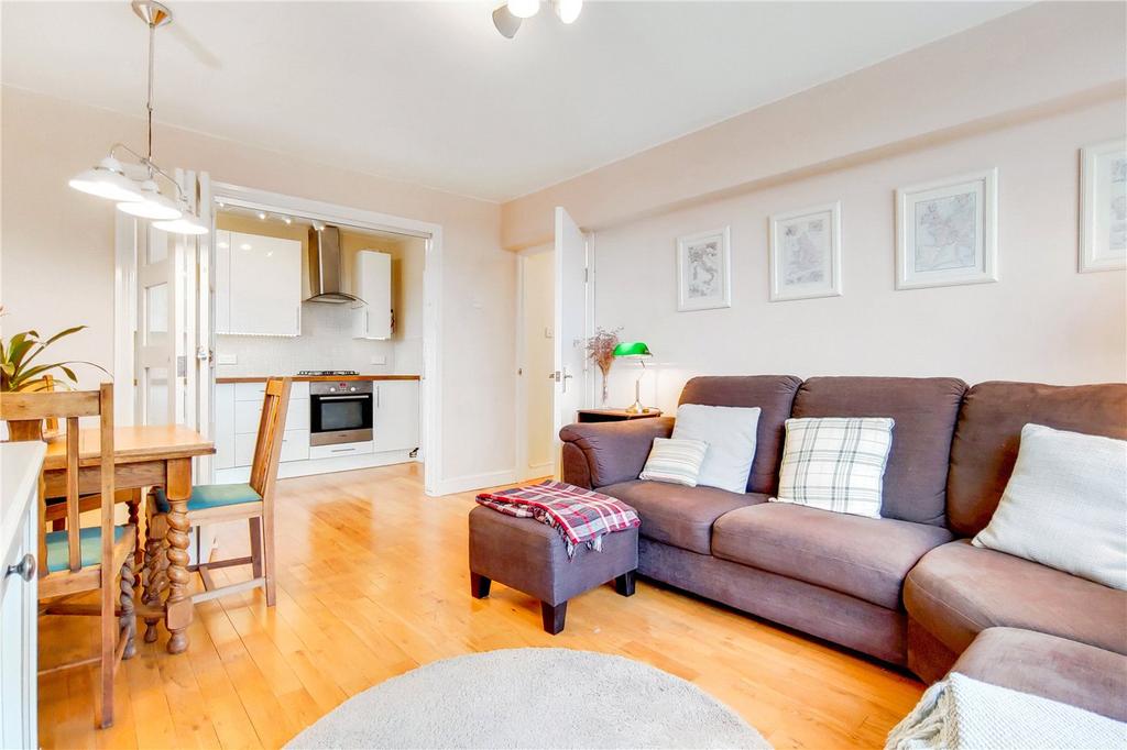 Stanway Court, Geffrye Estate... 2 bed apartment for sale - £400,000