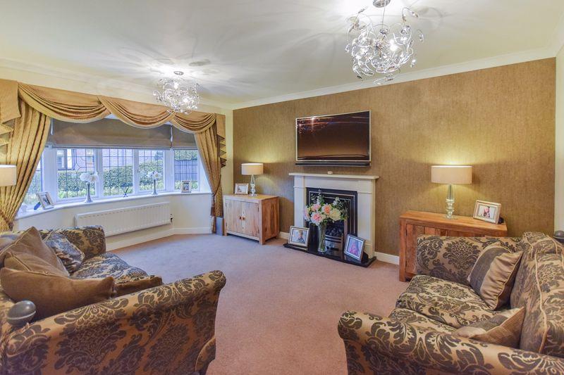 Linacre Lane, Widnes 4 bed detached house - £450,000