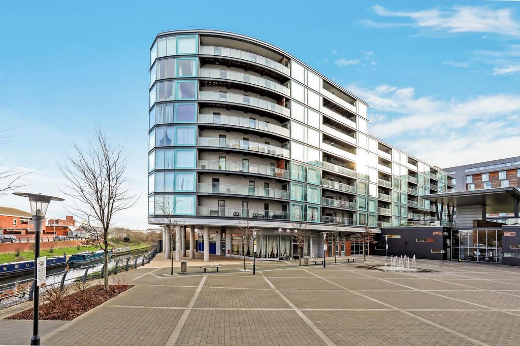 Cardinal Building, Station Approach... 1 bed flat - £1,575 pcm (£363 pw)