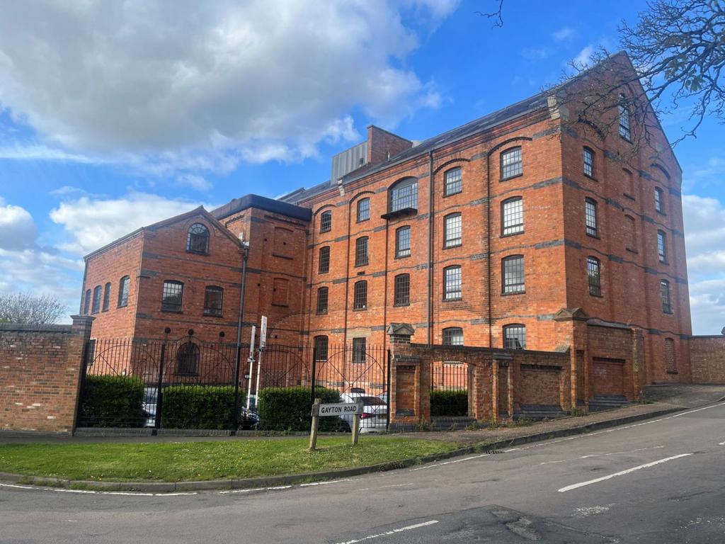 Blisworth Mill, Blisworth... 2 bed flat - £995 pcm (£230 pw)