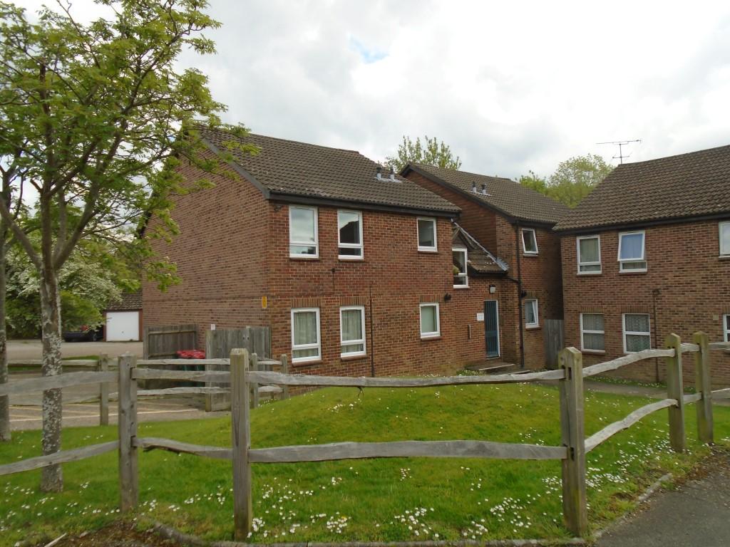 Crawley RH11 Studio - £750 pcm (£173 pw)