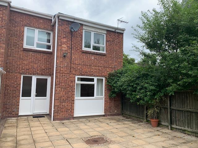 Linton Close, Redditch 3 bed property - £950 pcm (£219 pw)