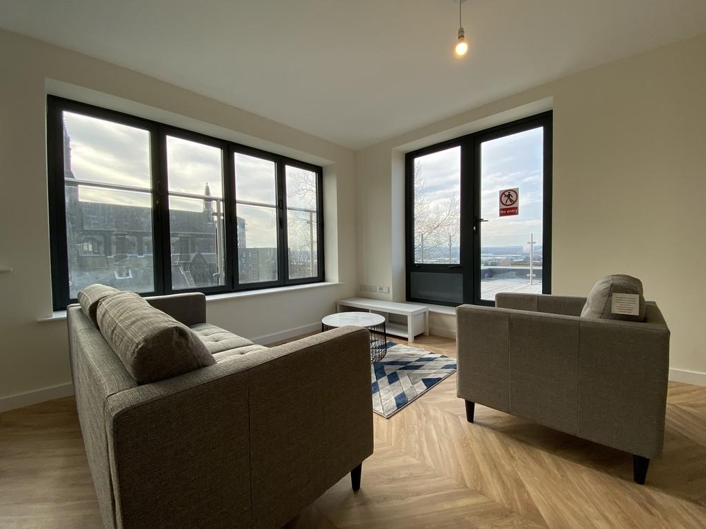 Public Haus, Ellerby Road, Leeds 2 bed apartment - £1,175 pcm (£271 pw)