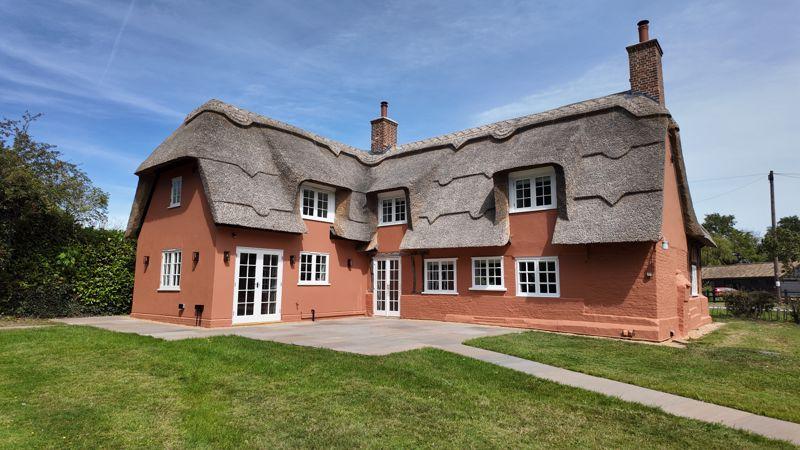Abbots Ripton, Huntingdon, Cambs 4 bed cottage - £2,300 pcm (£531 pw)