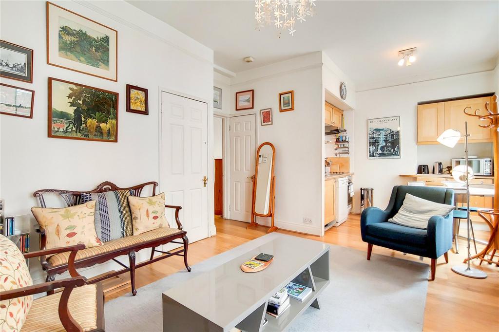 Little Russell Street, London, WC1A 1 bed apartment - £2,491 pcm (£575 pw)