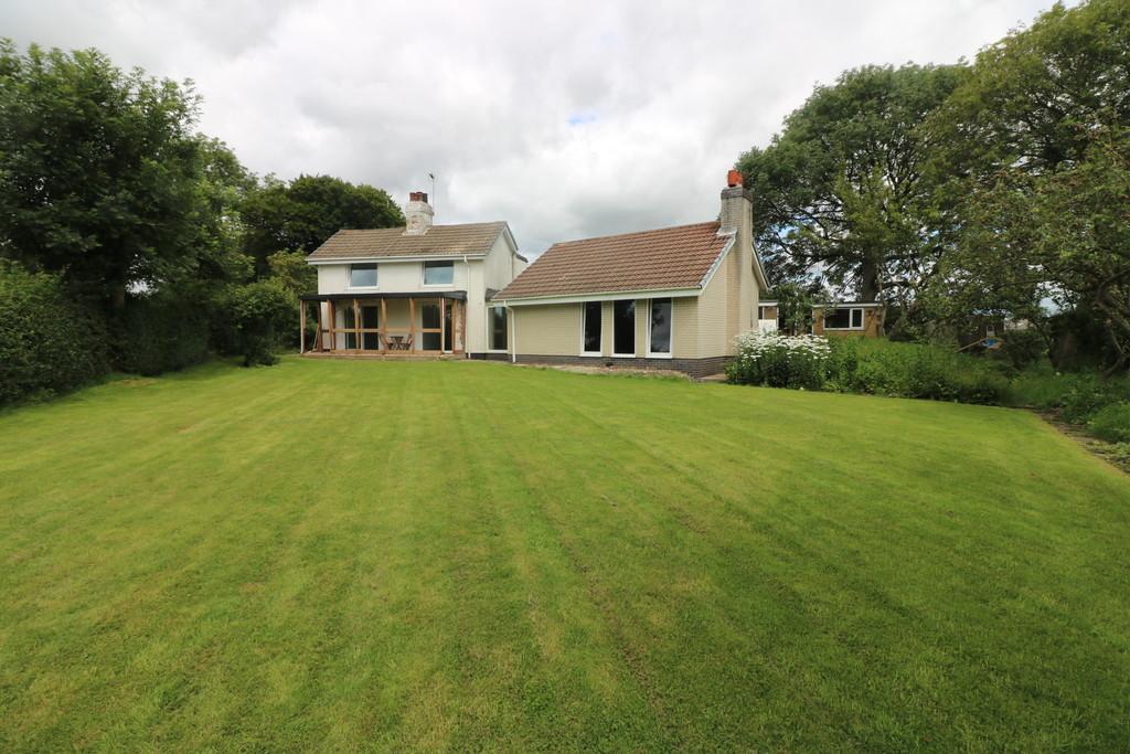 South Cave Road, Riplingham 3 bed cottage - £950 pcm (£219 pw)