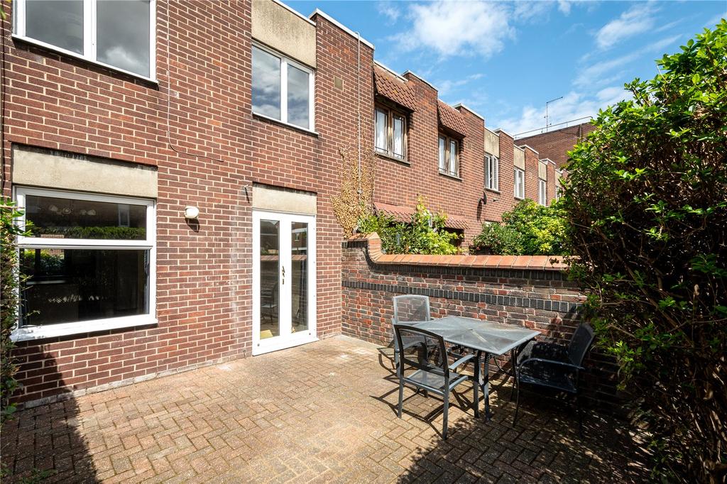 William Rathbone House, Florida Street, London, E2 3 bed terraced house ...