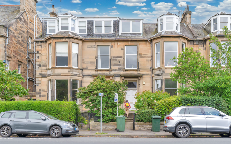 Inverleith Place, Edinburgh, EH3 5QE 3 bed flat - £1,495 pcm (£345 pw)
