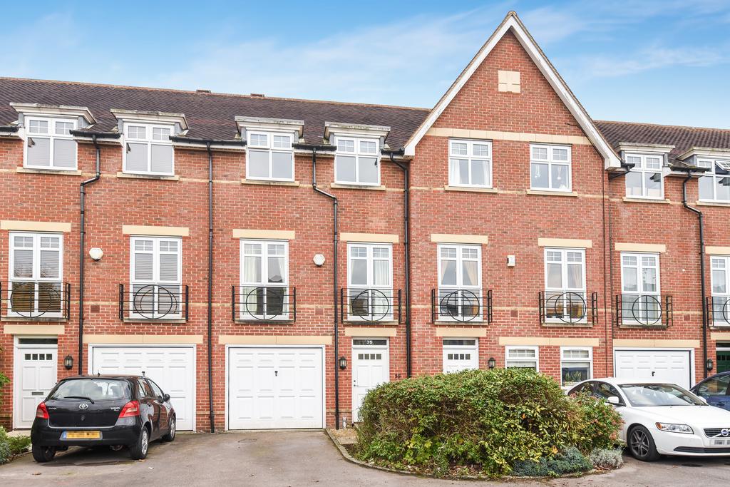 Stone Meadow, The Waterways OX2 4 bed property - £3,100 pcm (£715 pw)