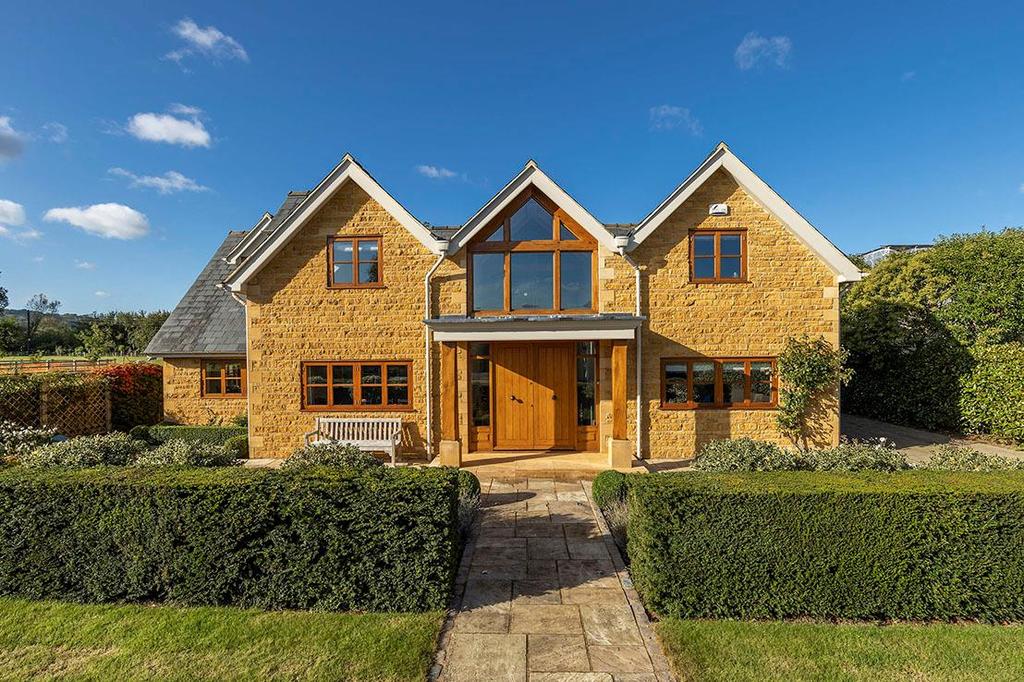 Springfield Lane, Broadway... 3 bed detached house - £1,850,000