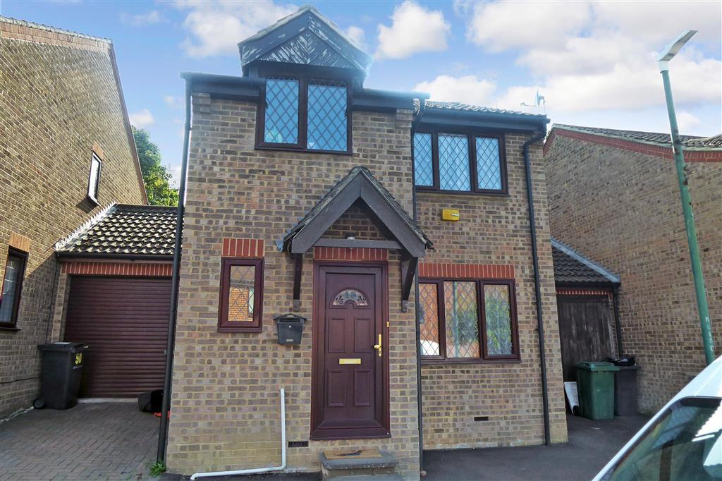 Bridge Mill Way, Maidstone, Kent 3 bed detached house - £320,000