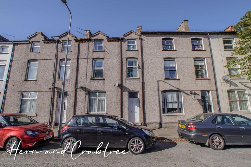 Clive Street, Cardiff 2 bed flat - £155,000