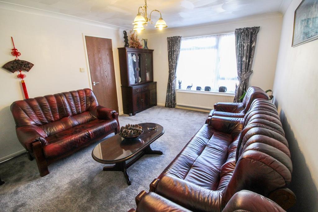 Hatfield Court, Calcot, Reading, RG31 4 bed detached house - £425,000