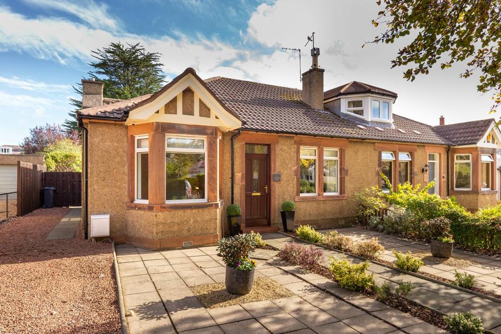 35 Strachan Road, Blackhall, EH4 3RQ 3 bed semi-detached bungalow - £ ...