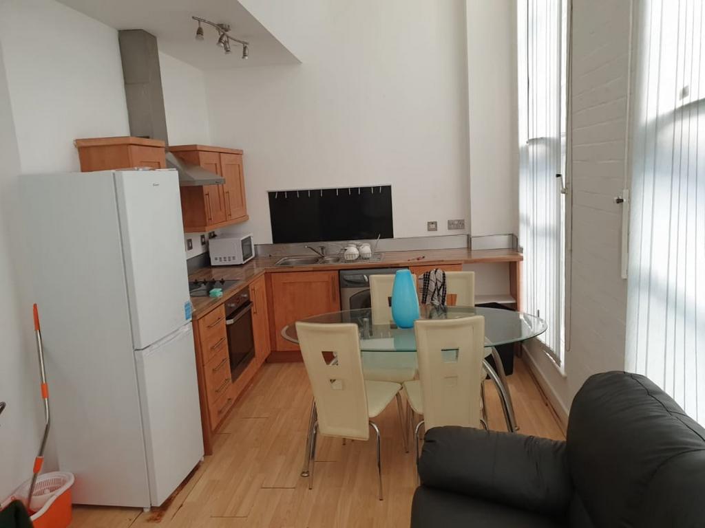Linen House, Boulevard Works... 2 bed flat to rent - £895 pcm (£207 pw)