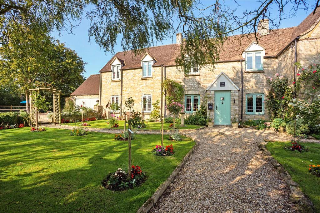 Minety, Malmesbury, Wiltshire, SN16 4 bed detached house - £995,000